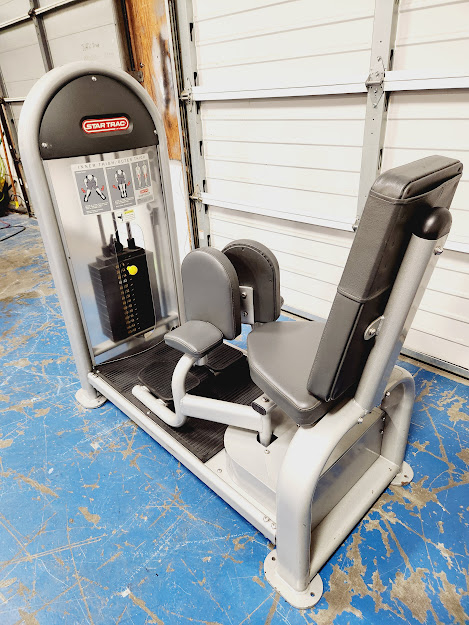 Star Trac Instinct Abductor/Adductor Inner & Outer Thigh Combo Machine ...