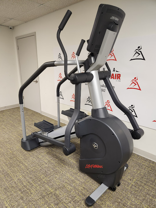 Life Fitness Integrity Series Summit Trainer - Atlanta Fitness Repair